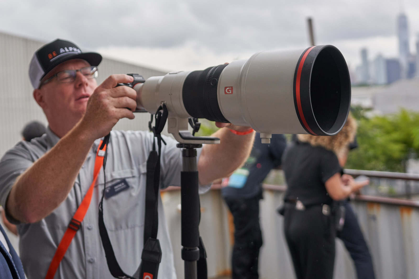 Eye-AF with Face Detect: Sony's Killer Feature - Sony Mirrorless Pro